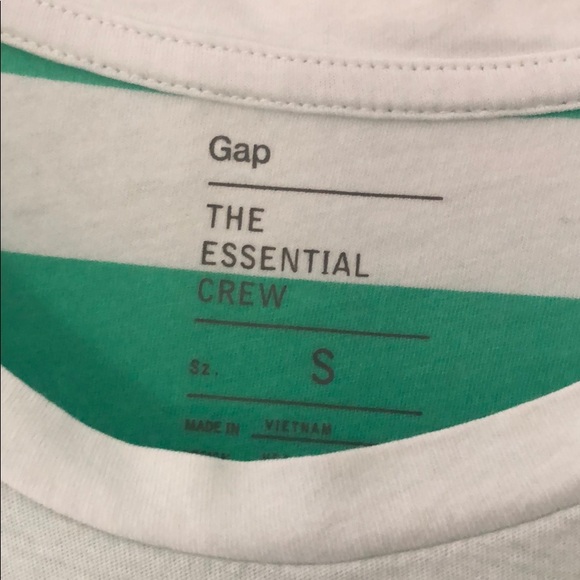 GAP | Tops | Gap Crew Neck Tshirt | Poshmark
